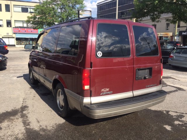 2002 Chevrolet Astro | Avenues Sales & Leasing