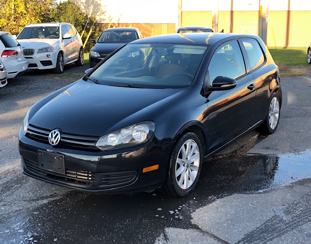 2011 Volkswagen Golf Sportline | Avenues Sales & Leasing